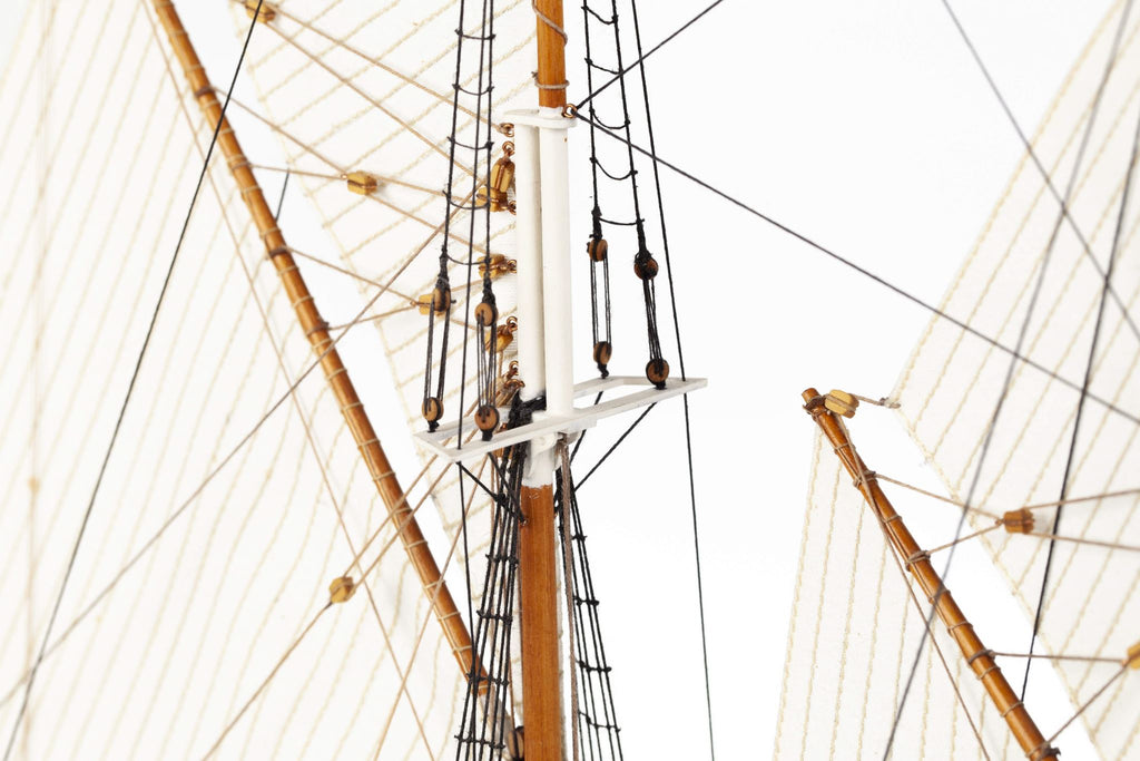 Billing Boats 1/100 Bluenose II – The Hobby Warehouse Ltd